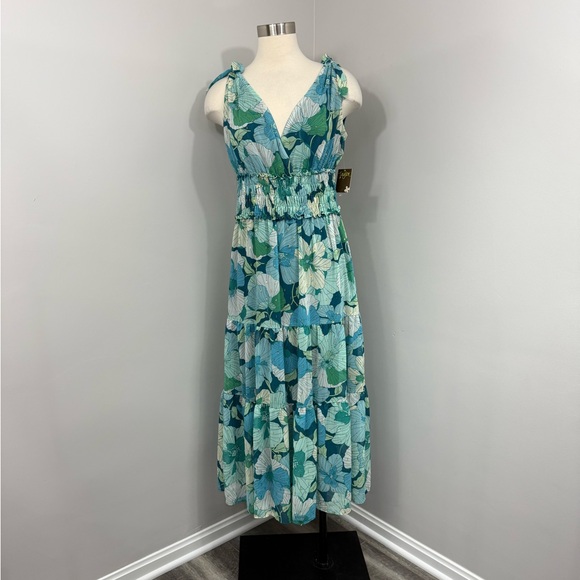 Taylor | Dresses | Taylor Blue Floral Maxi Dress | Poshmark
